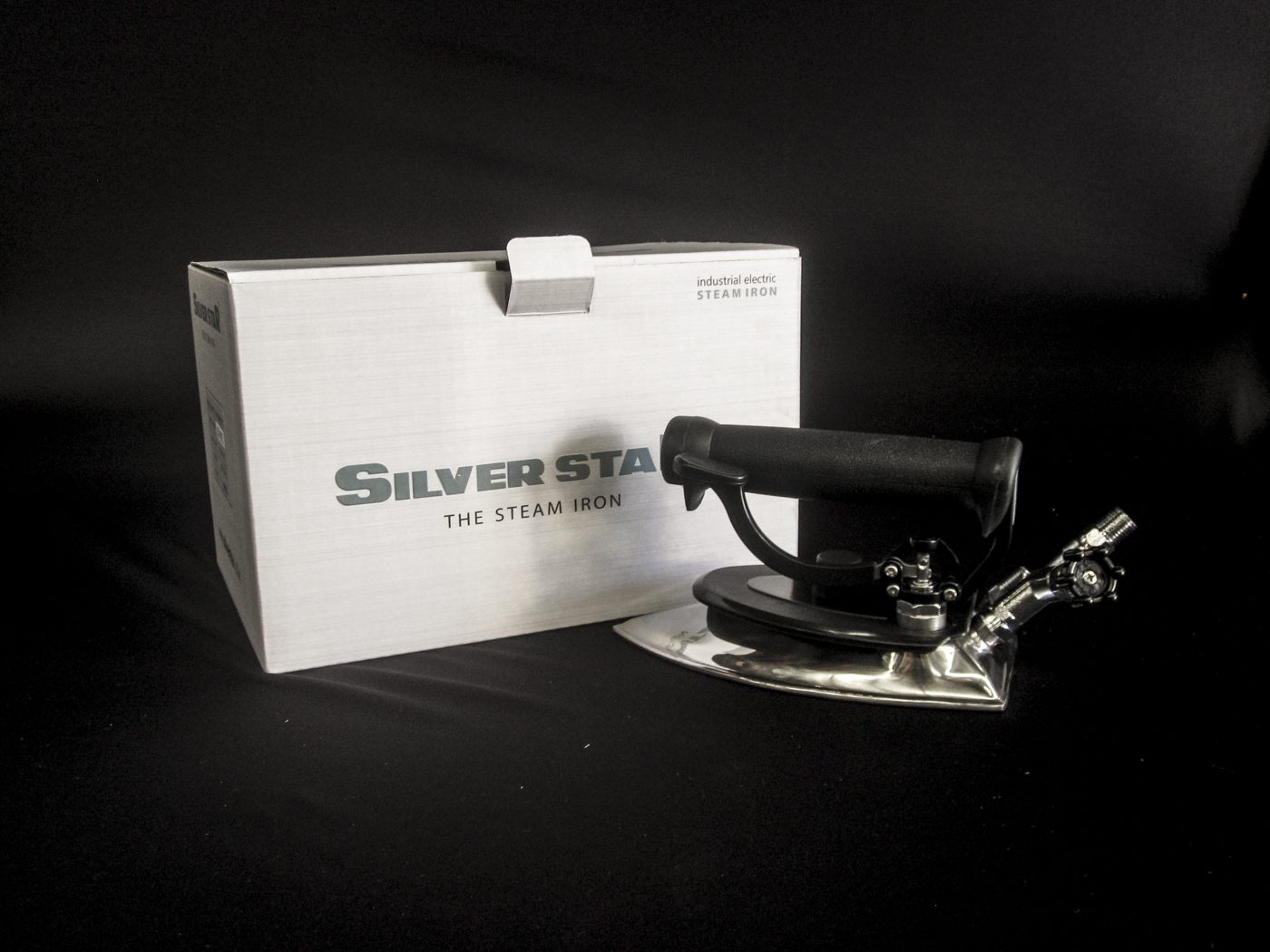 Silverstar Steam Iron – Universal Drycleaning Solutions