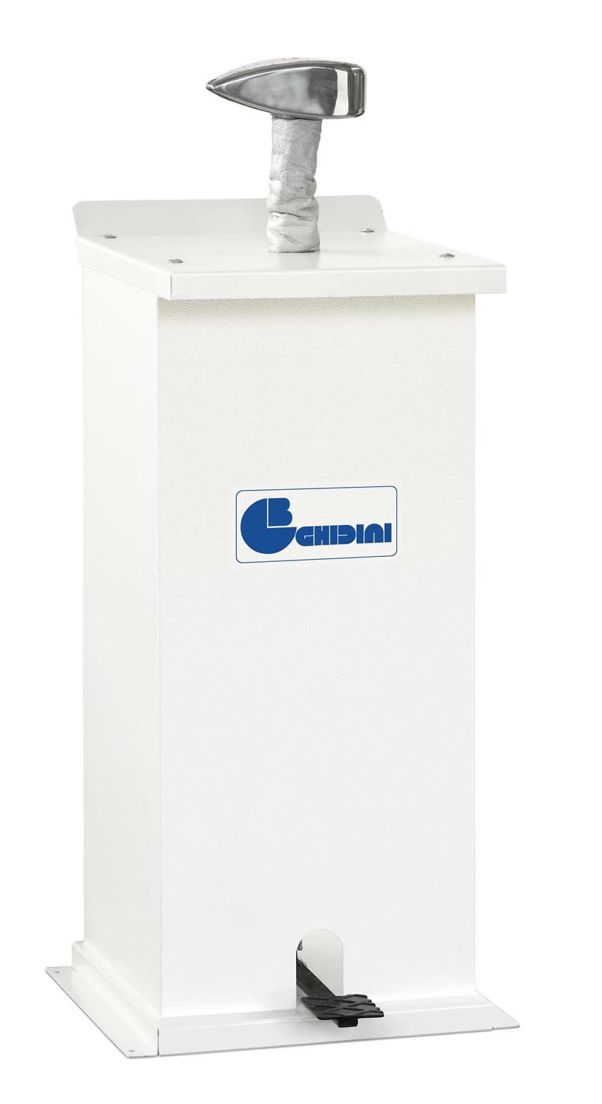 Ghidini Puff Iron Shoulder – Universal Drycleaning Solutions